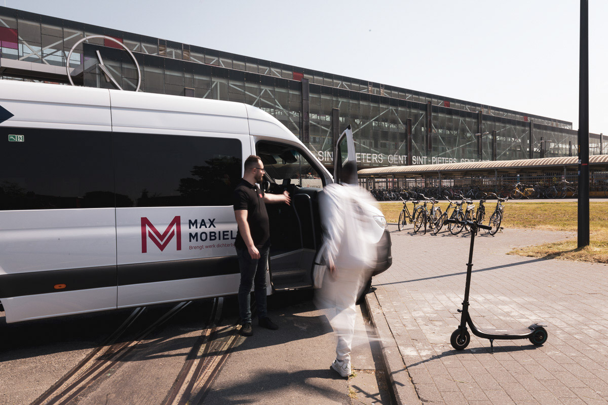 Het bestuur - Max Mobiel: brengt werk dichterbij