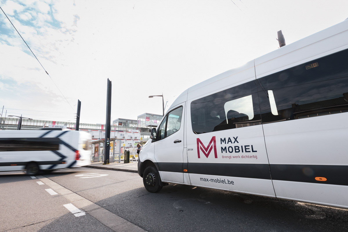 Max Mobiel? - Max Mobiel: closer to work